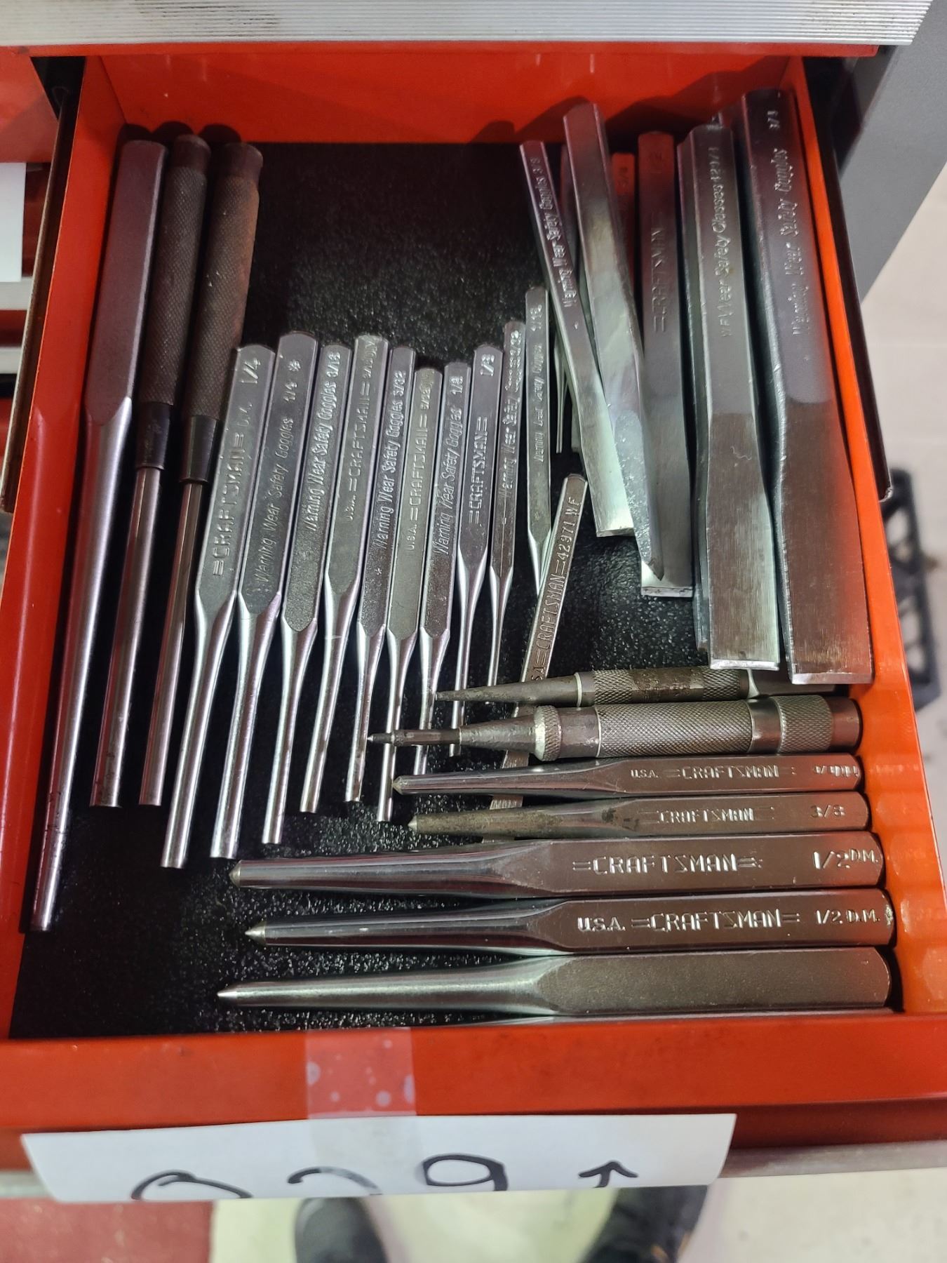 CRAFTSMAN ASSORTED CHISELS AND PUNCHES