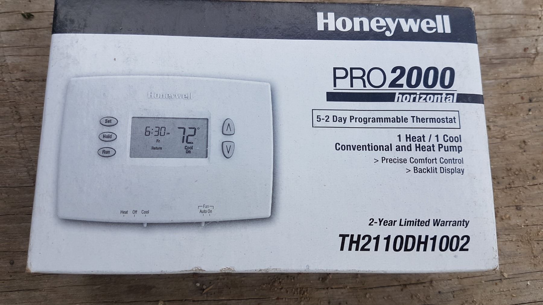 Honeywell Pro 2000 Thermostat NIB