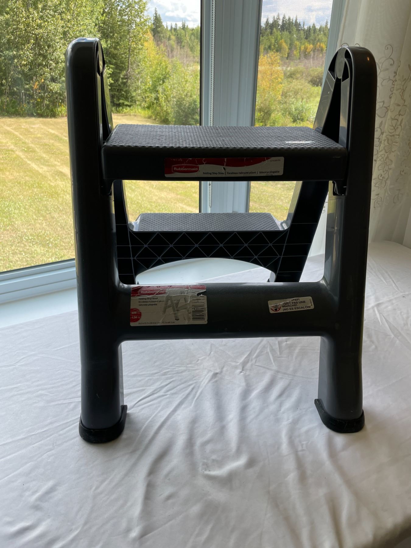 Rubbermaid Folding Step Stool
