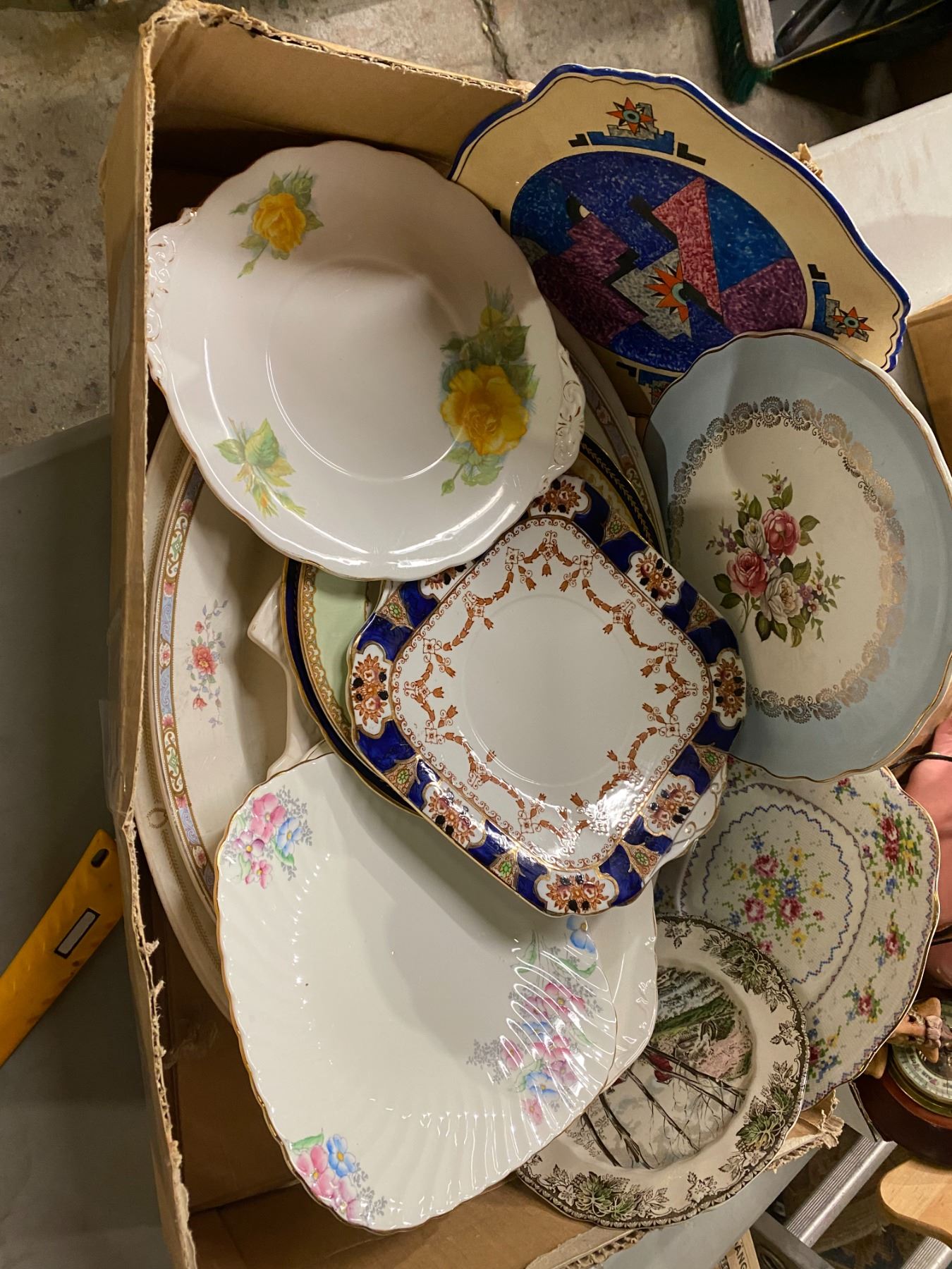 Collectible plates and platers