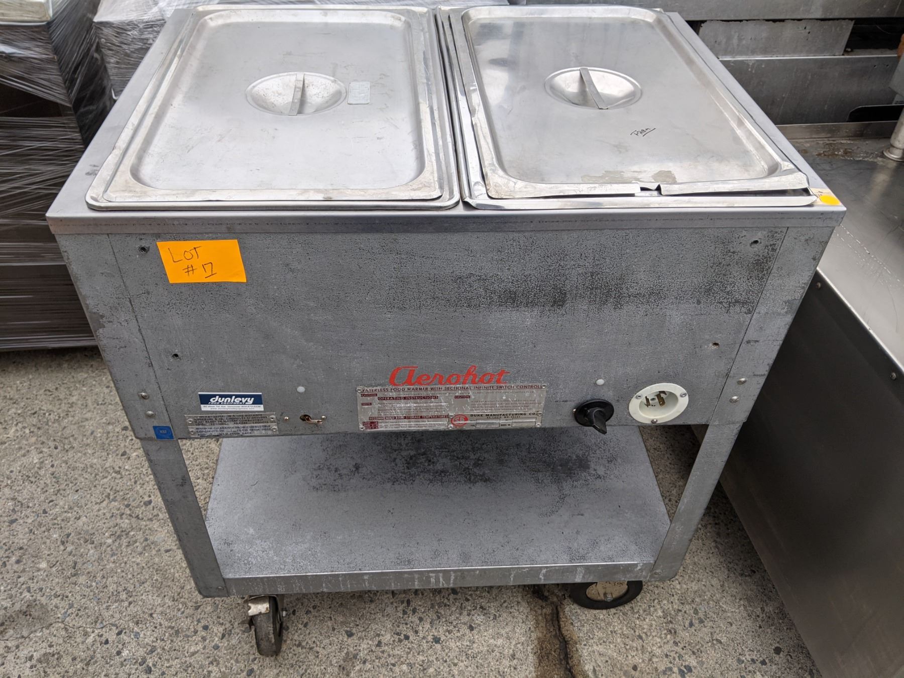 2 Wells Steam Table w/casters by AeroHot - Model: E502 - Retails Over $1000