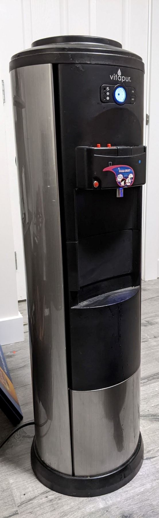Vitapur Water dispenser - Model: VWD6956BLS- TESTED Good working order