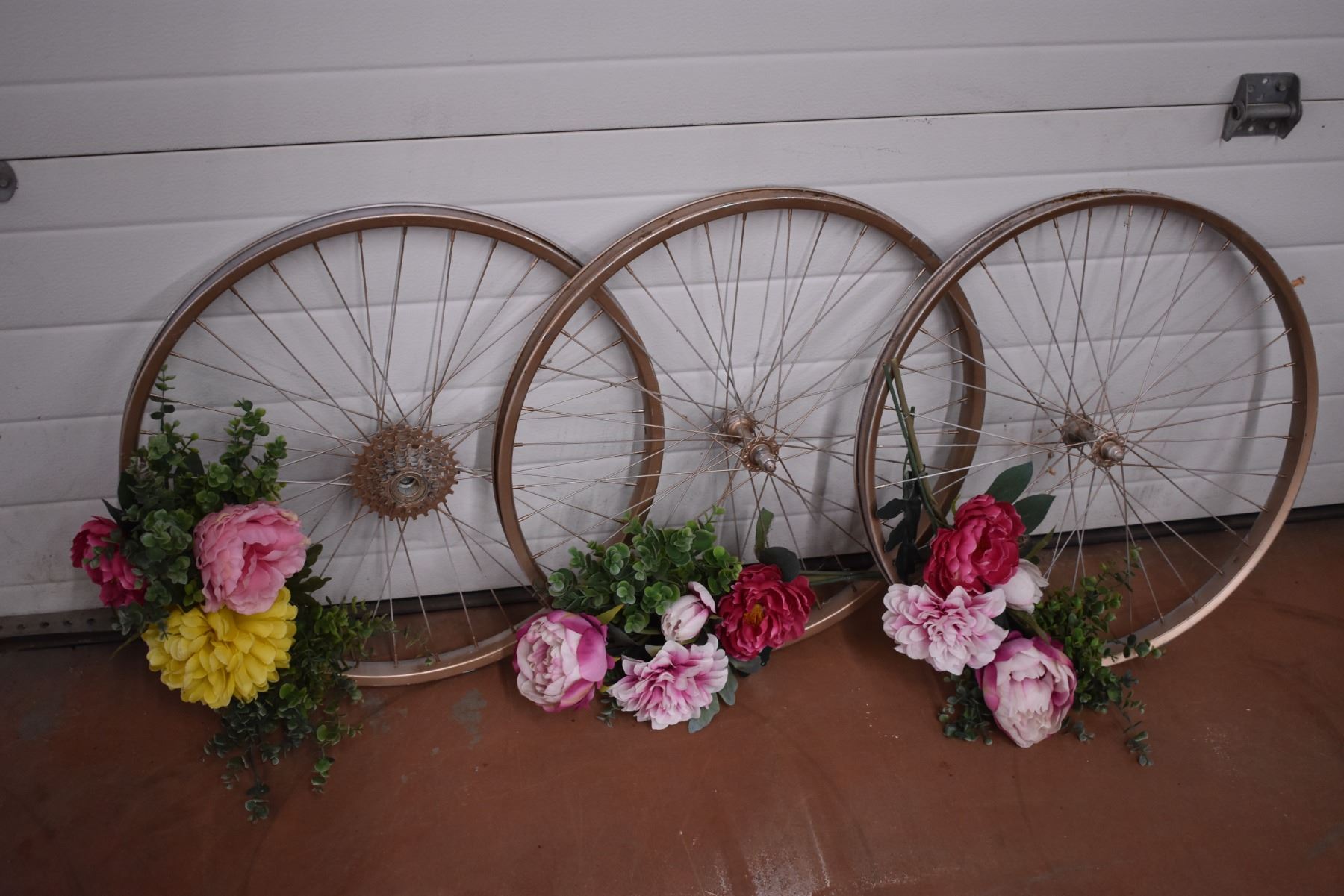 3 bike rim garden ornaments