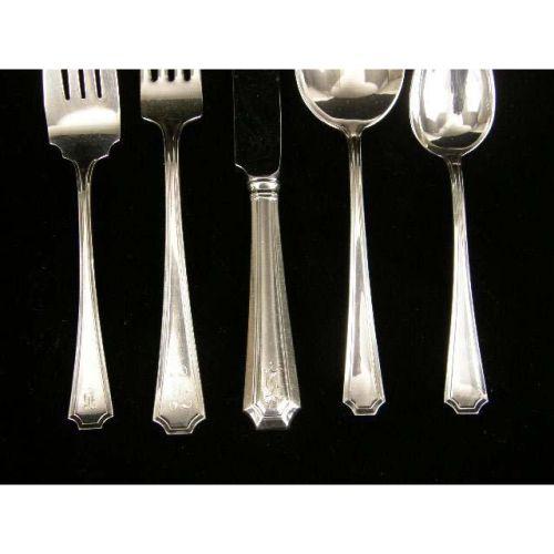 A GORHAM "FAIRFAX" PATTERN STERLING SILVER FLATWARE SERVICE FOR EIGHT