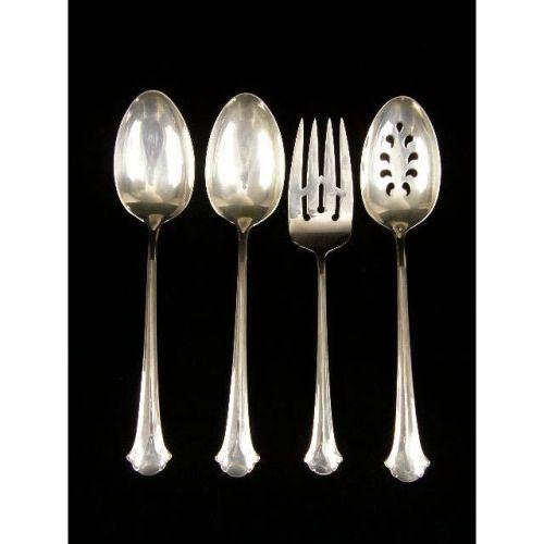 A TOWLE "CHIPPENDALE" PATTERN STERLING SILVER FLATWARE SERVICE