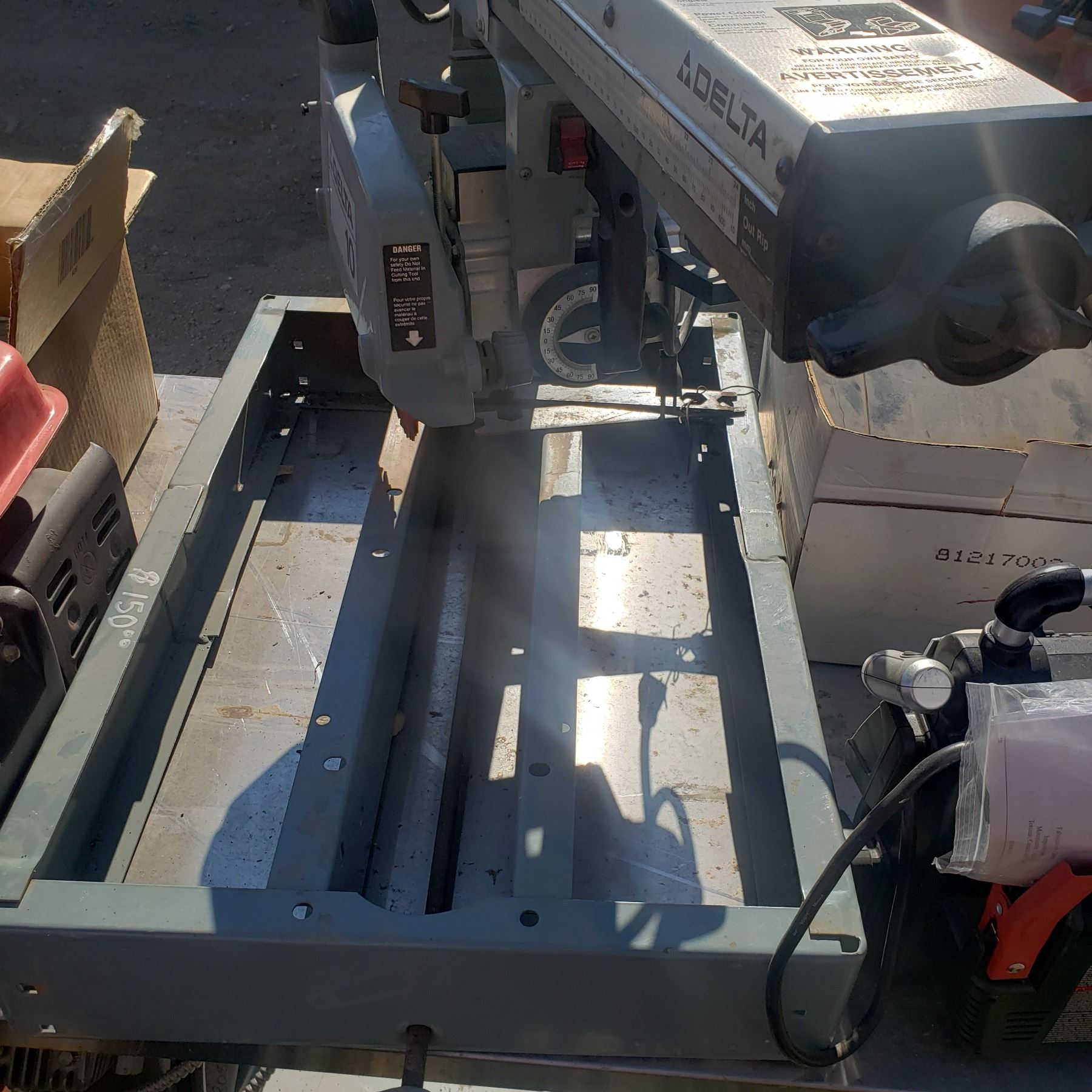 large Delta radial arm saw - Schmalz Auctions