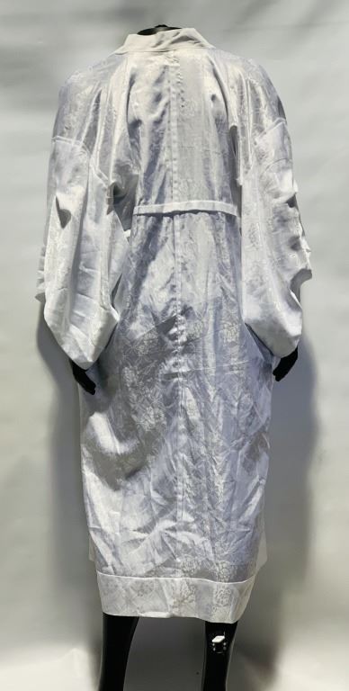 47 Ronin (2013) - Keanu Reeves (Kai) Worn White Robe