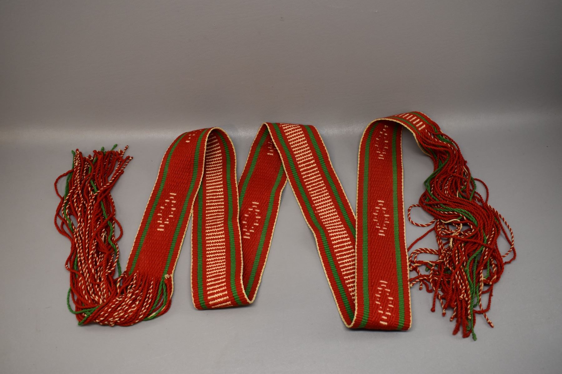 NATIVE AMERICAN NAVAJO SASH