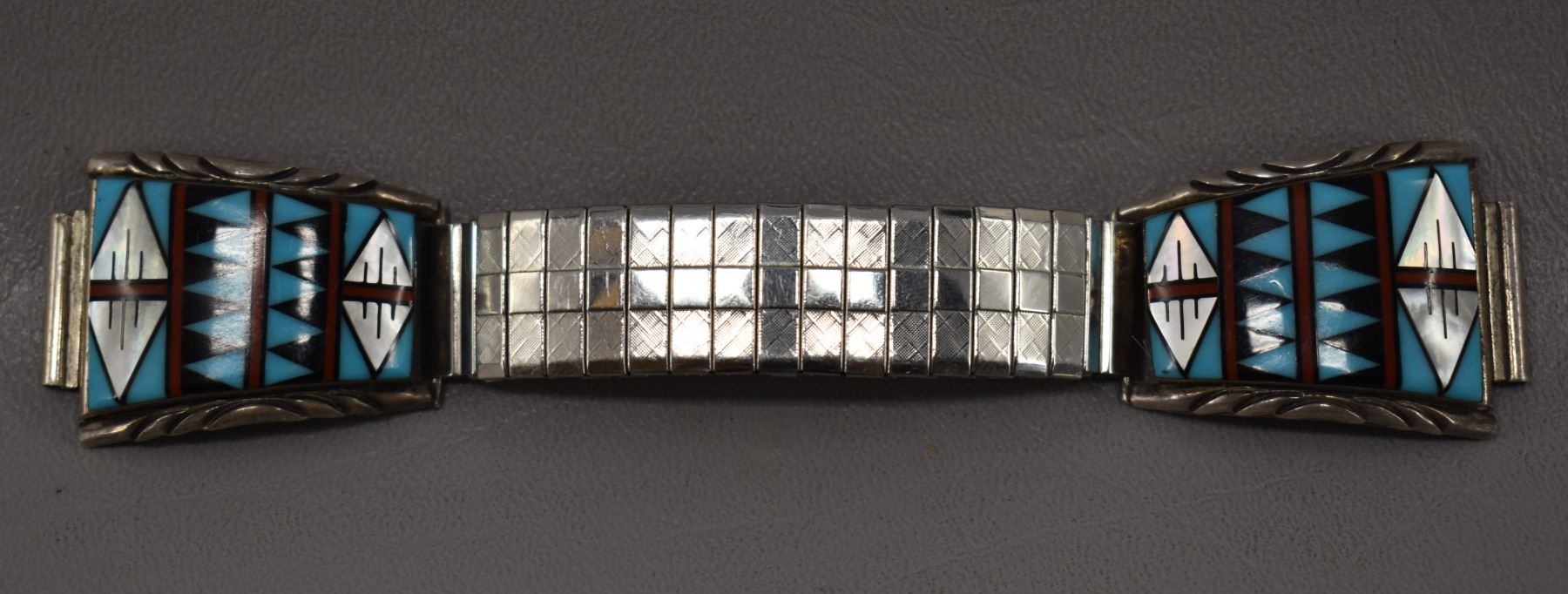 NATIVE AMERICAN ZUNI SILVER WATCH TIPS WITH ARROW HALLMARK