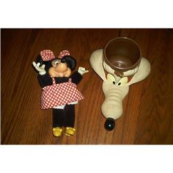 Minnie Mouse & Cyote Ugly #2147087