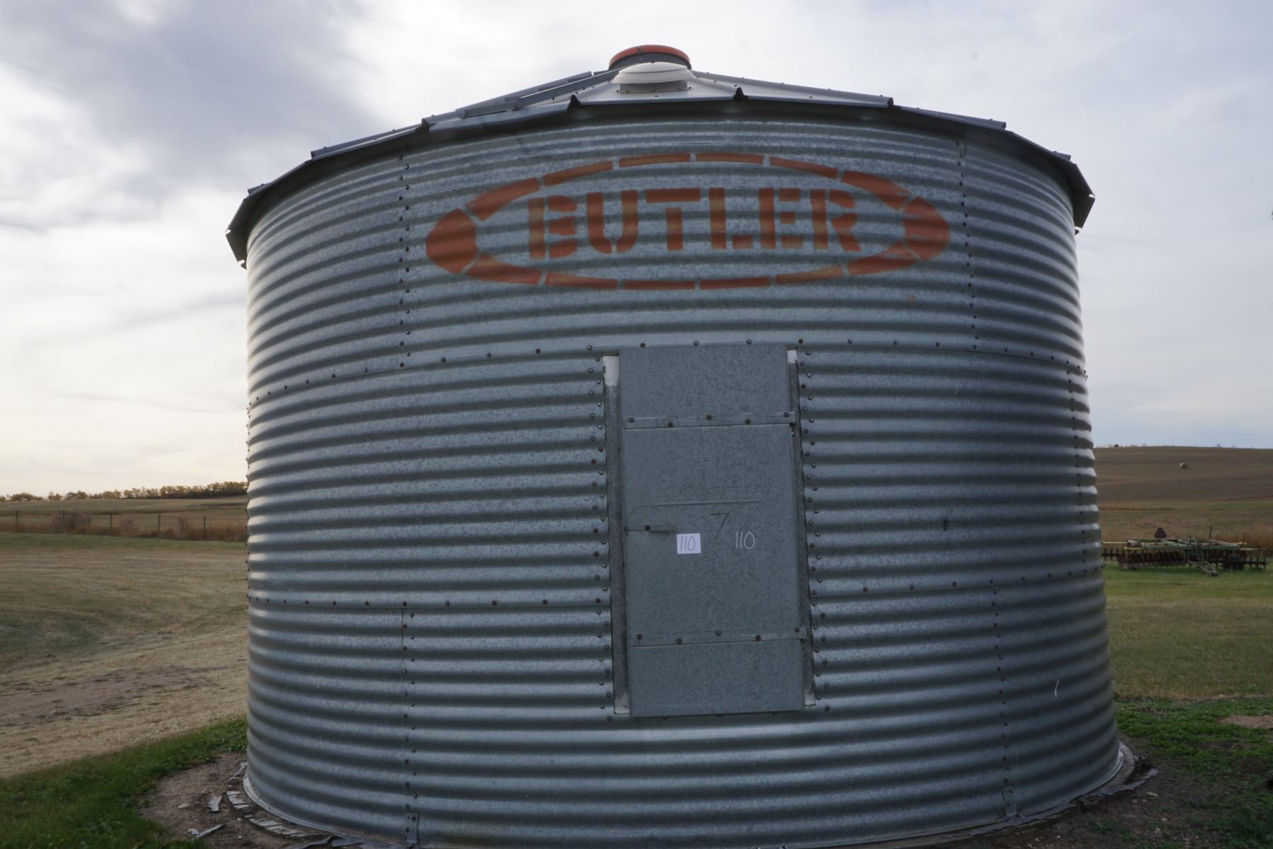 Butler Bin with wood floor (approx 2500 bushel)
