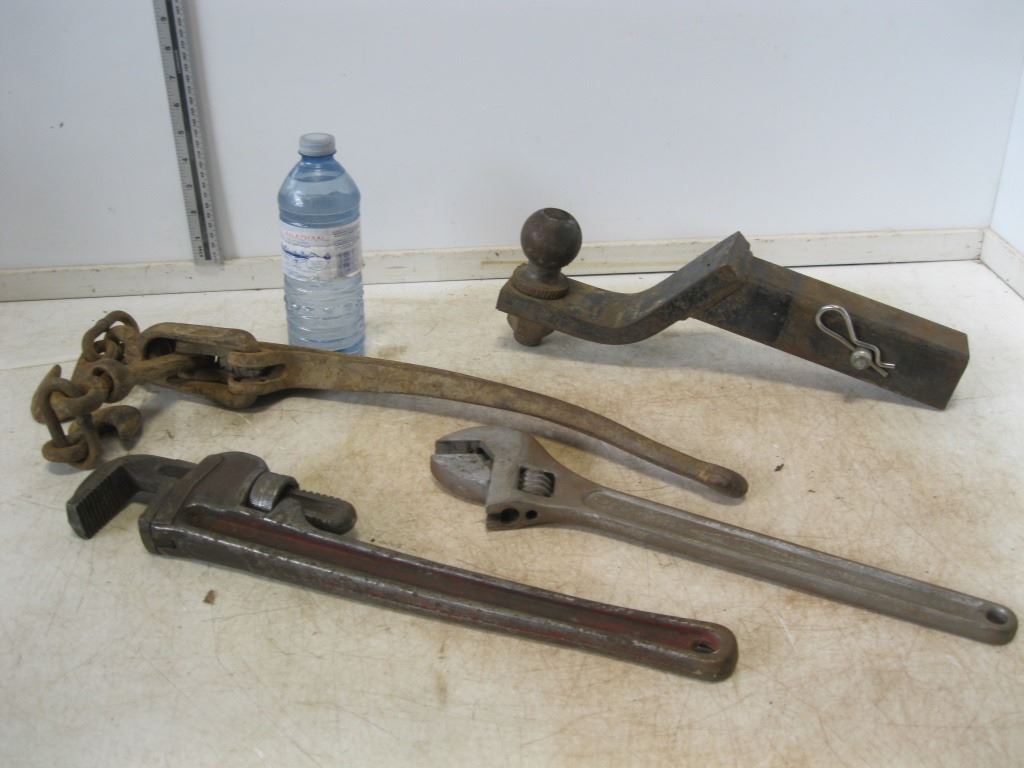 Pipe wrench/chain boomer/crescent wrench/ Trailer hitch