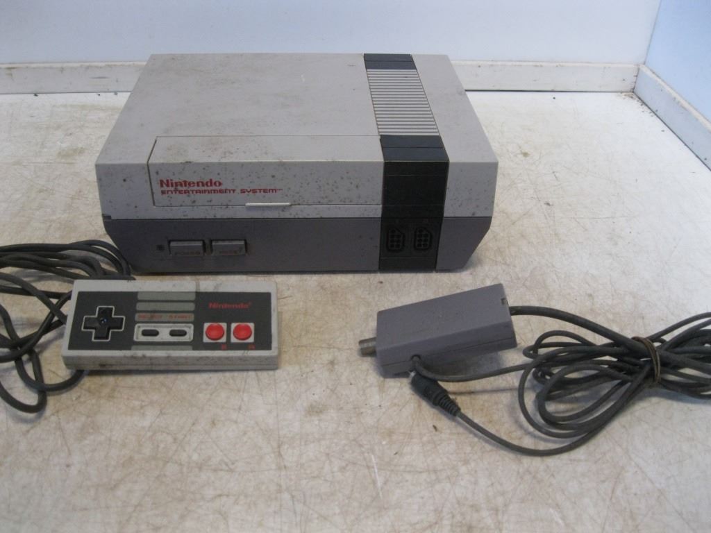 1985 Nintendo Model NES-001
