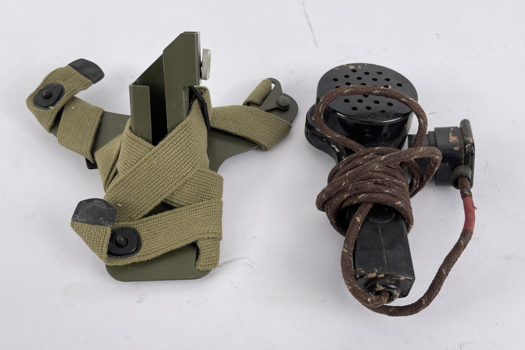 WW2 US Hand Microphone Chest Bracket