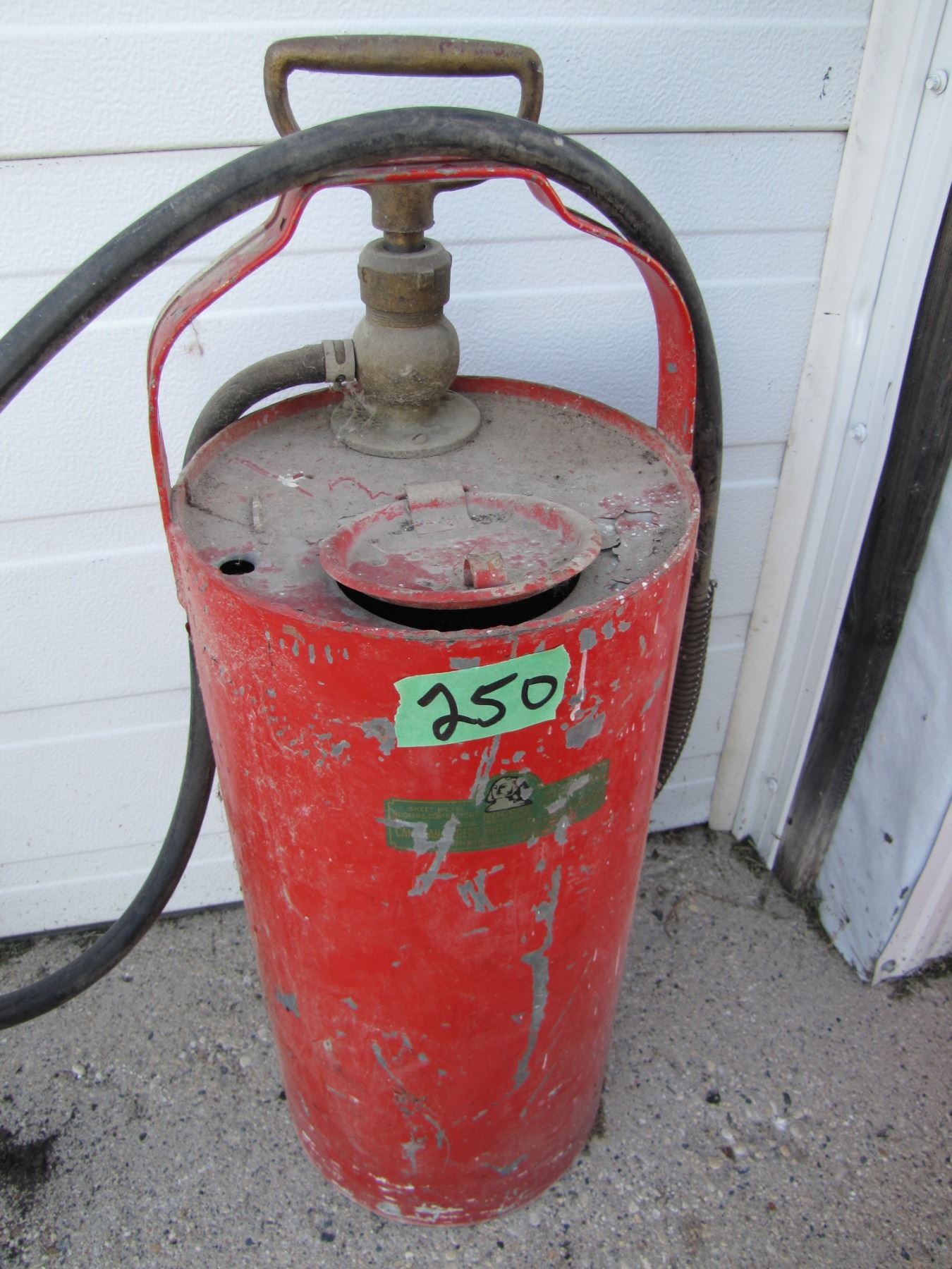 hand pump water fire extinguisher
