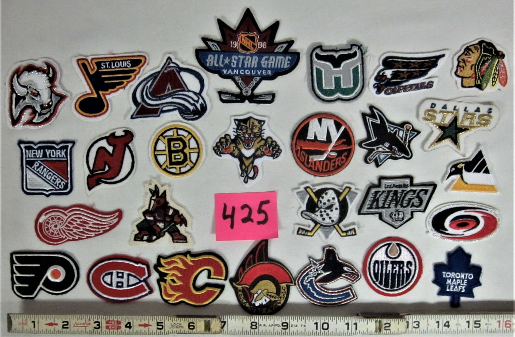 27 Molson Canadian NHL embroidered team logo crests