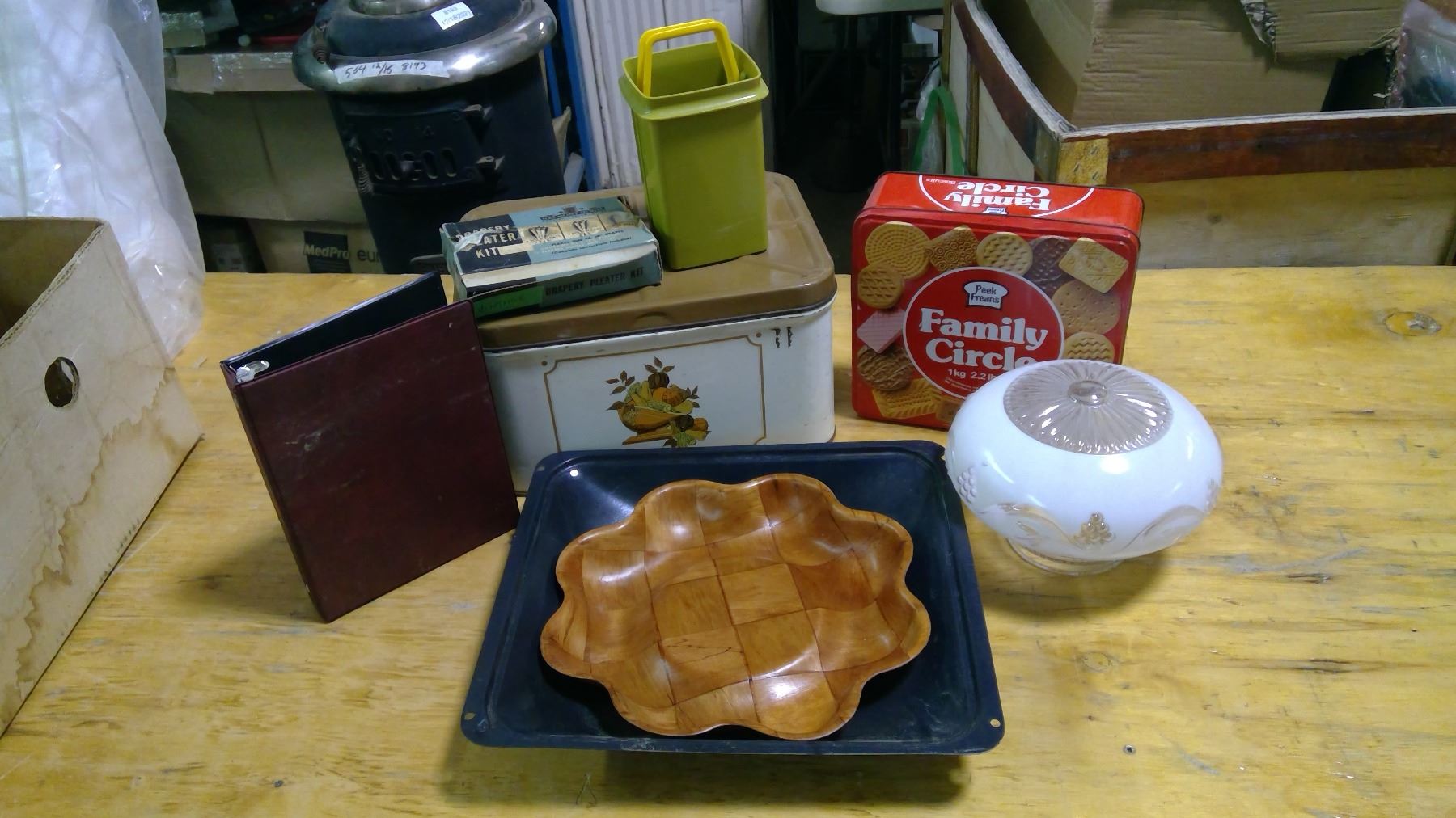 Box of kitchen items, photo album - Schmalz Auctions