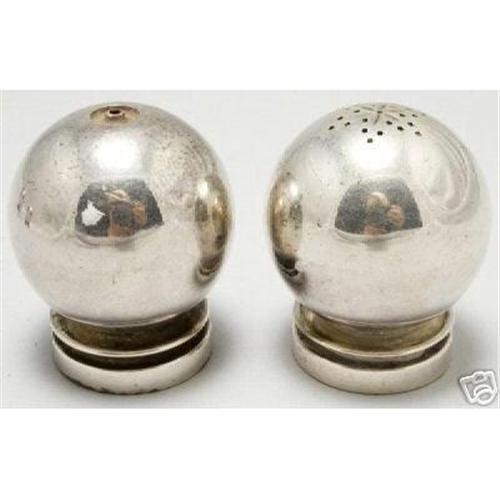 RARE PAIR GEORG JENSEN PYRAMID SALT PEPPER #2344379