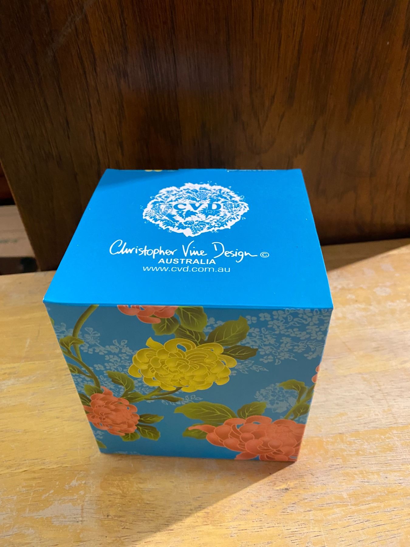 Christopher Vine Design candle neW