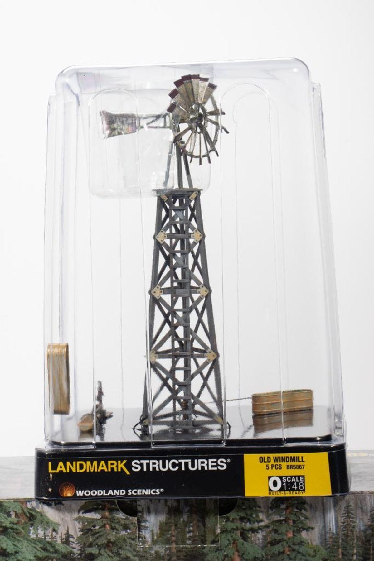 Woodland Scenics Water Tower, Windmill:Grand Central Saloon