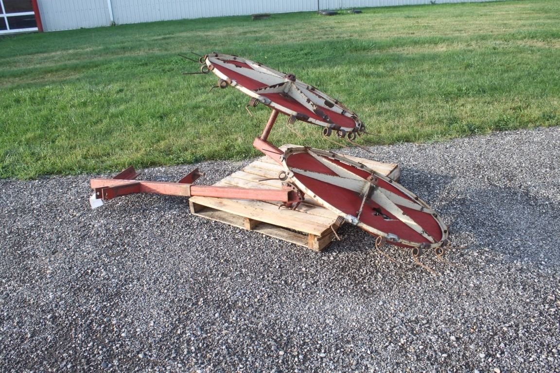 2 wheel hay rake, 3pth