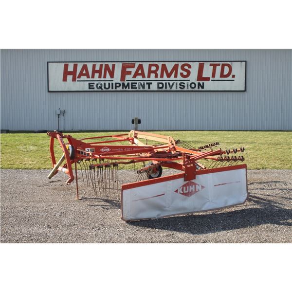 Kuhn GA 4101 GM 3pth rotary hay rake