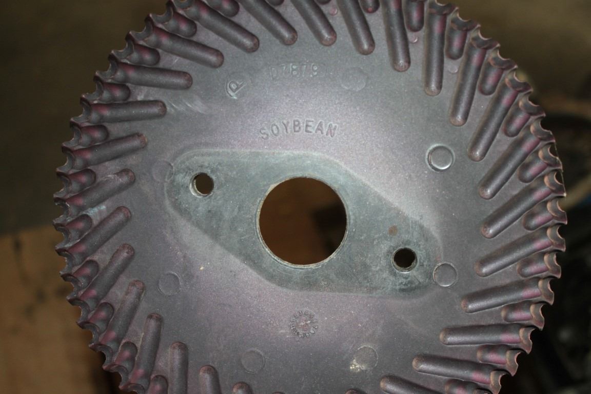 Kinze 3600 16/31 interplant, notill planter, KPM II monitor, finger ...