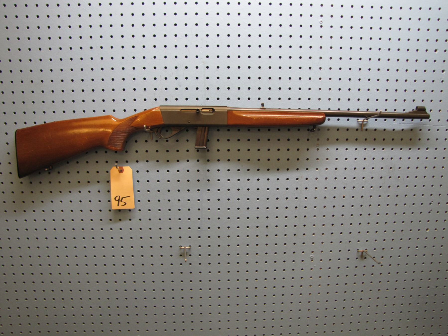 CIL/Anschutz model 300; semi auto; .22LR; clip; S/N 007087