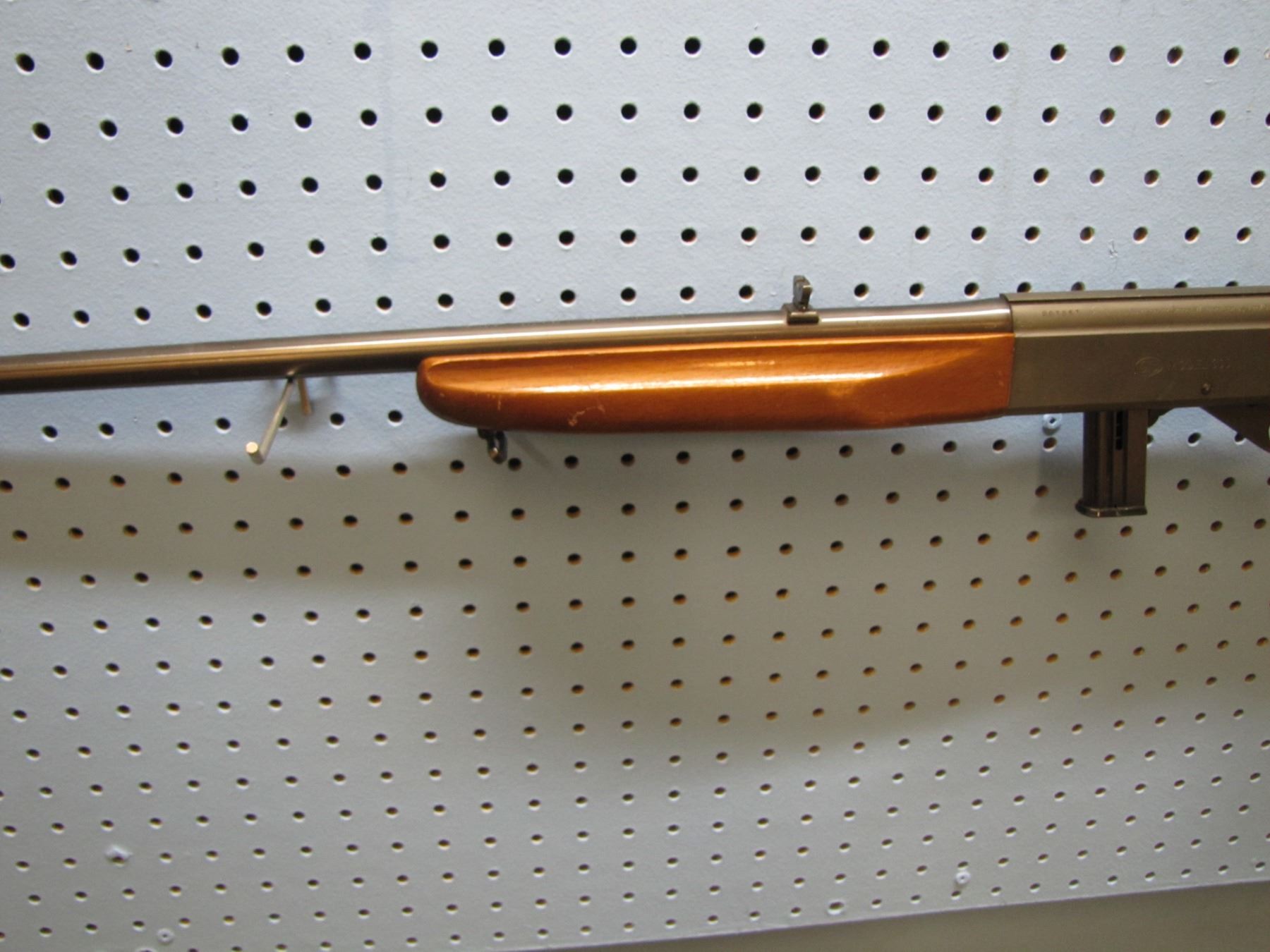CIL/Anschutz model 300; semi auto; .22LR; clip; S/N 007087