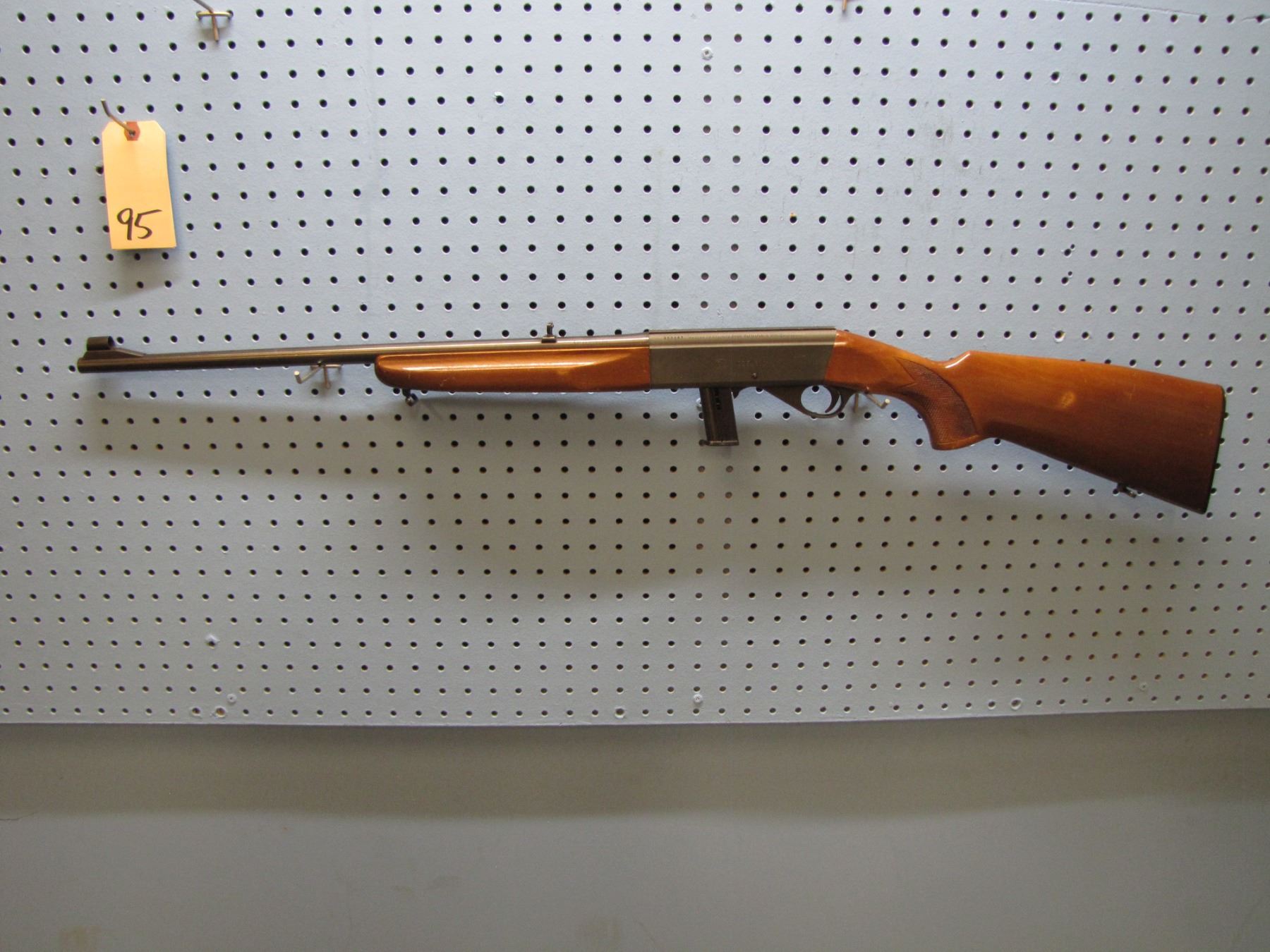 CIL/Anschutz model 300; semi auto; .22LR; clip; S/N 007087