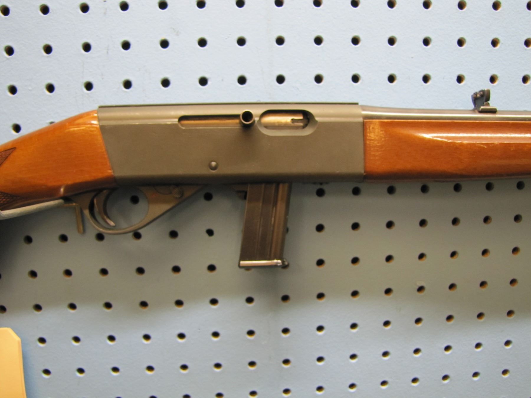 CIL/Anschutz model 300; semi auto; .22LR; clip; S/N 007087
