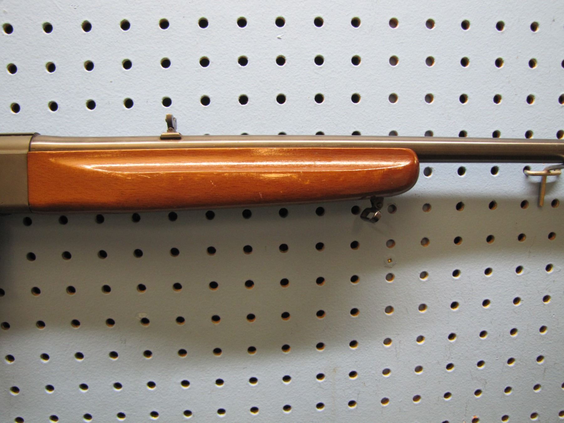 CIL/Anschutz model 300; semi auto; .22LR; clip; S/N 007087