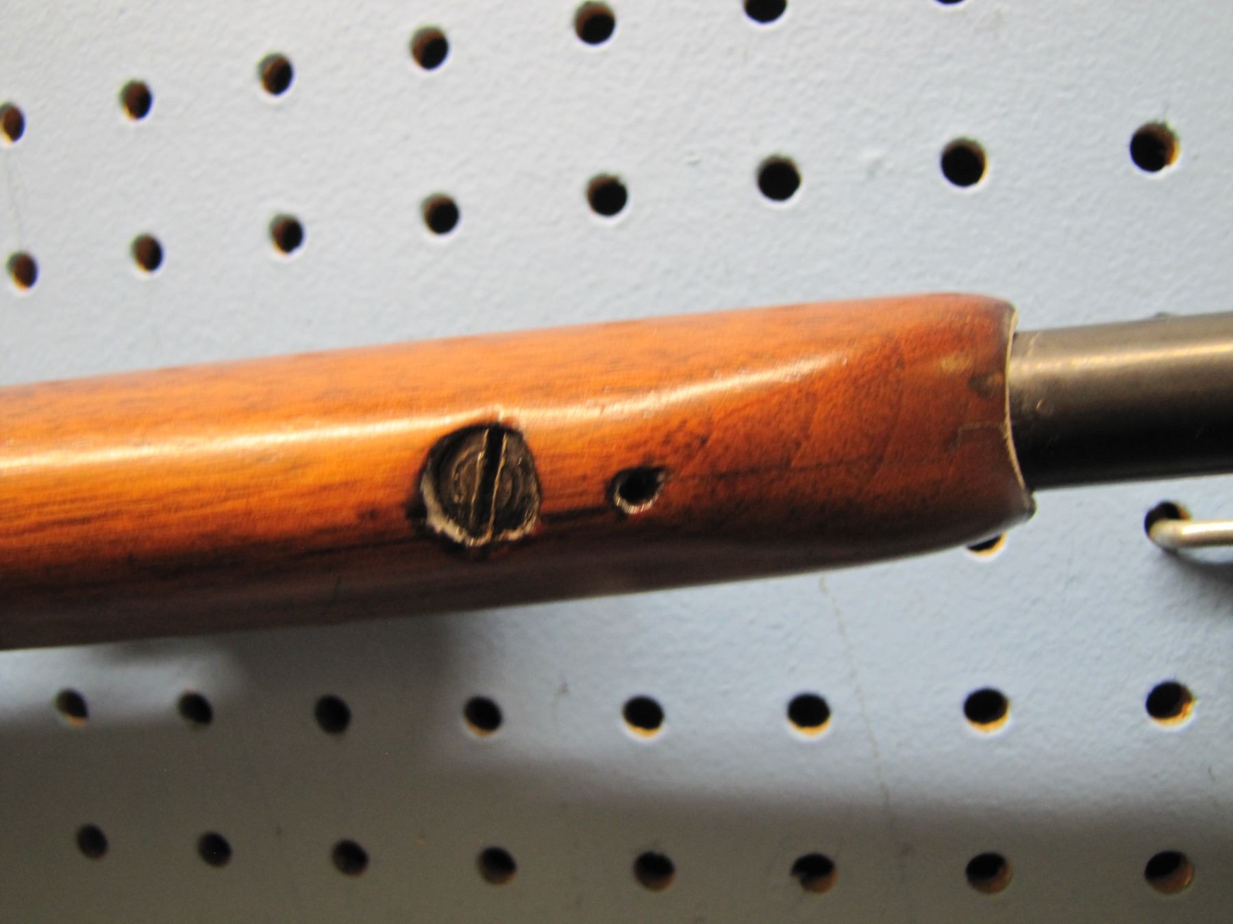 Lee Enfield, bolt action, 303 calibre, sporterized, clip
