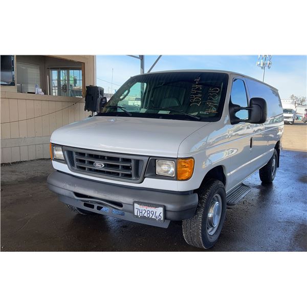 2004 Ford E-Series Cargo