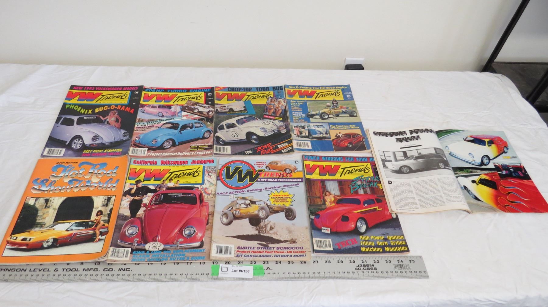 VW Trends magazines + 21 annual hot rod show world magazine - Bodnarus Auctioneering