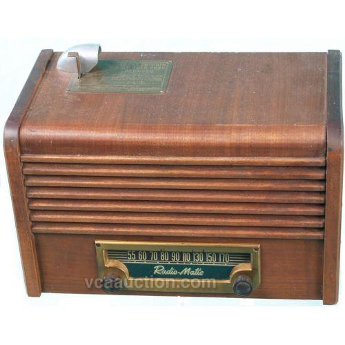 25 Cent Coin-Op Wooden Radio. Radiomatic America Inc.