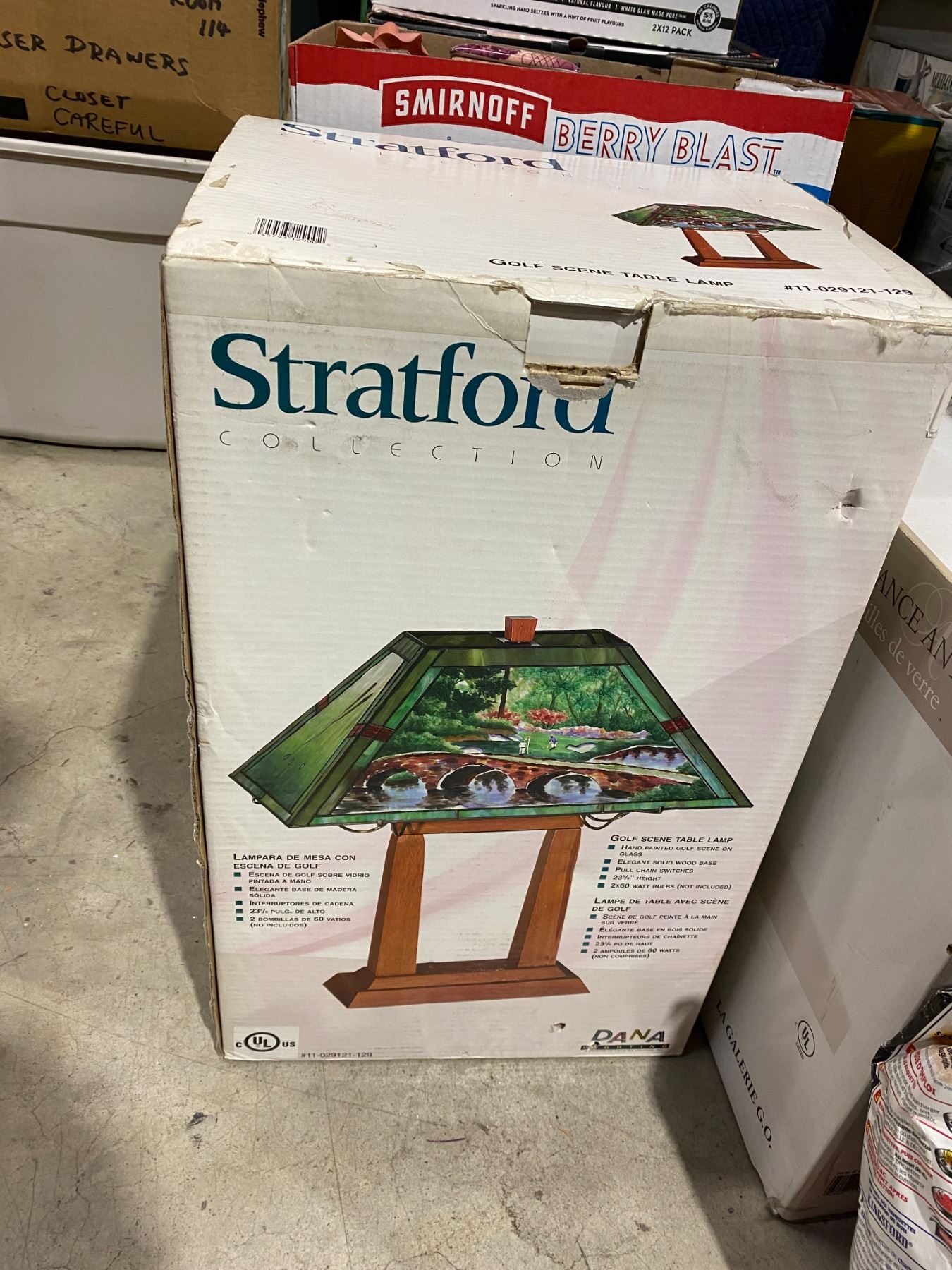 Stratford collection lamp