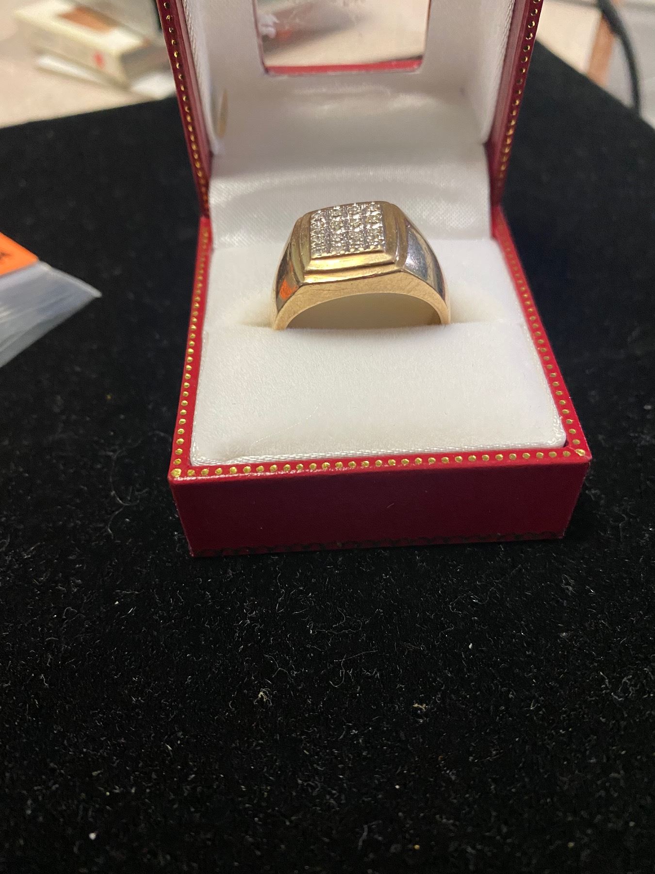 10K men’s Diamond ring 9 grams