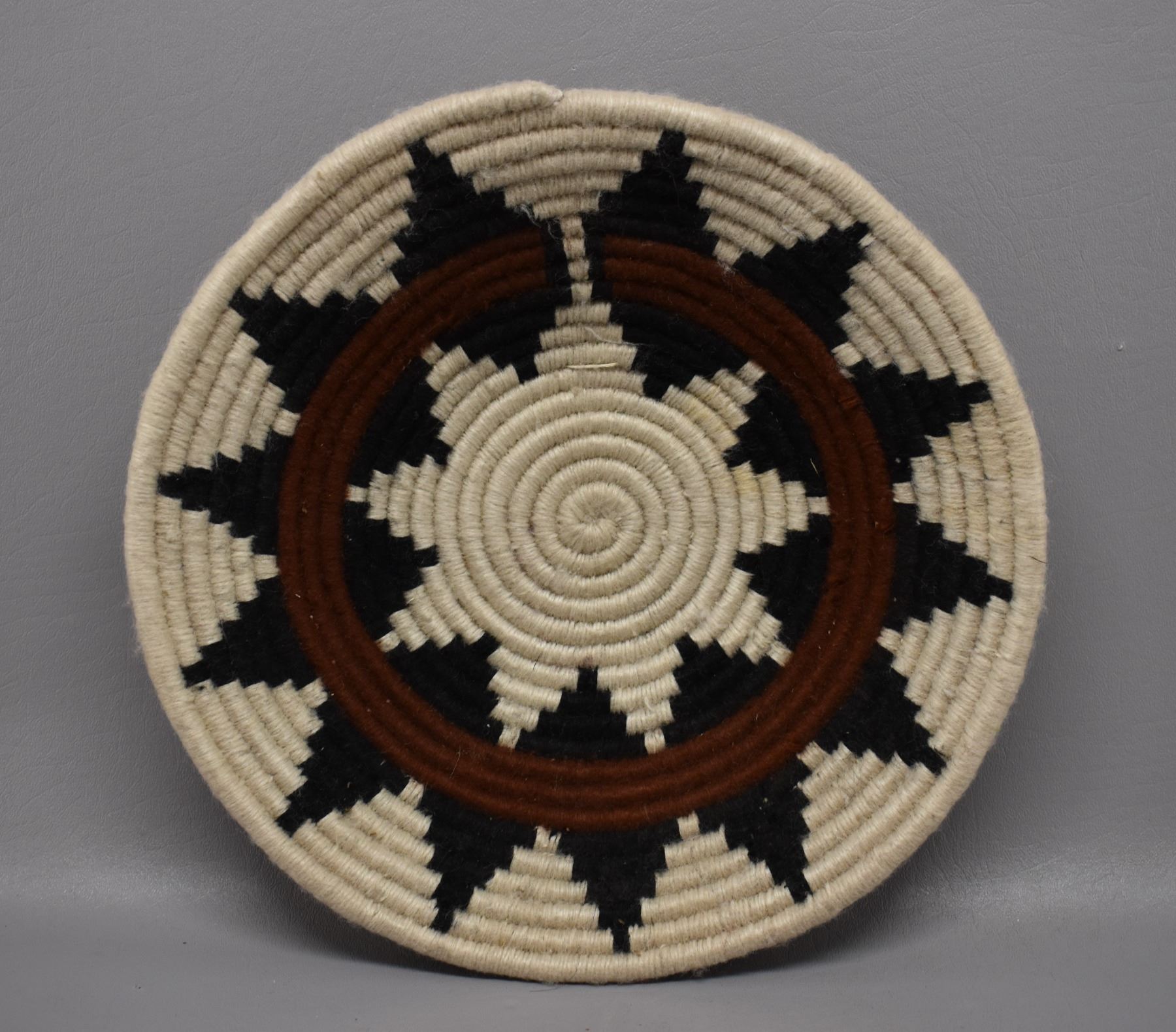 NATIVE AMERICAN NAVAJO YARN BASKET