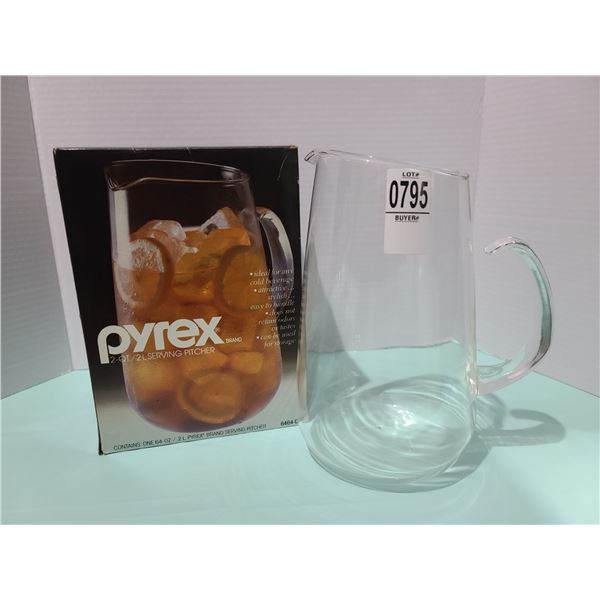Vintage Pyrex Glass Pitcher In Box