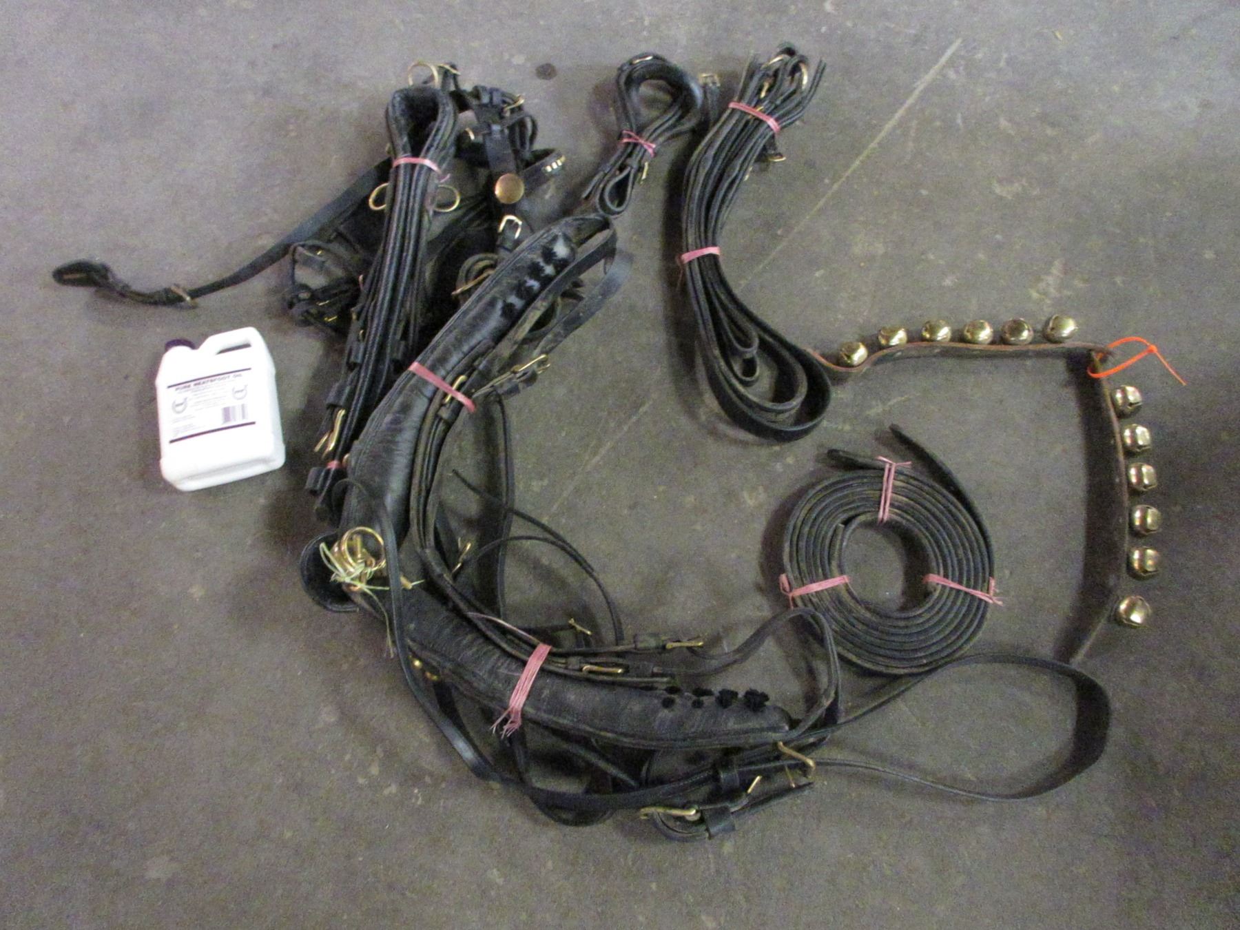 Complete 1 Horse Set Of Crupper Harness- Bells- Probably Fits A 1500 ...