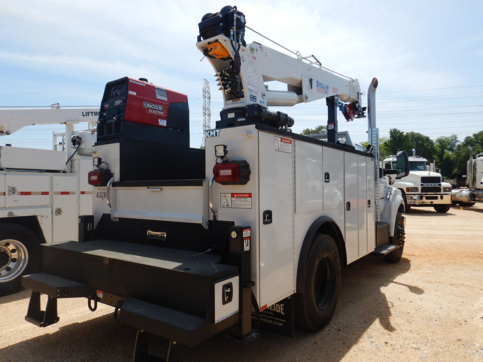 2022 FORD F750 Service / Mechanic Truck - J.M. Wood Auction Company, Inc.