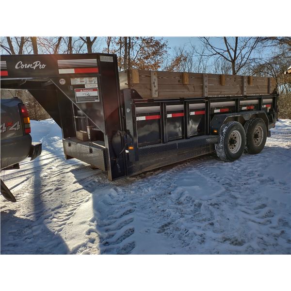 CORN PRO #14,000 LB DUMP TRAILER / TANDEM AXLE