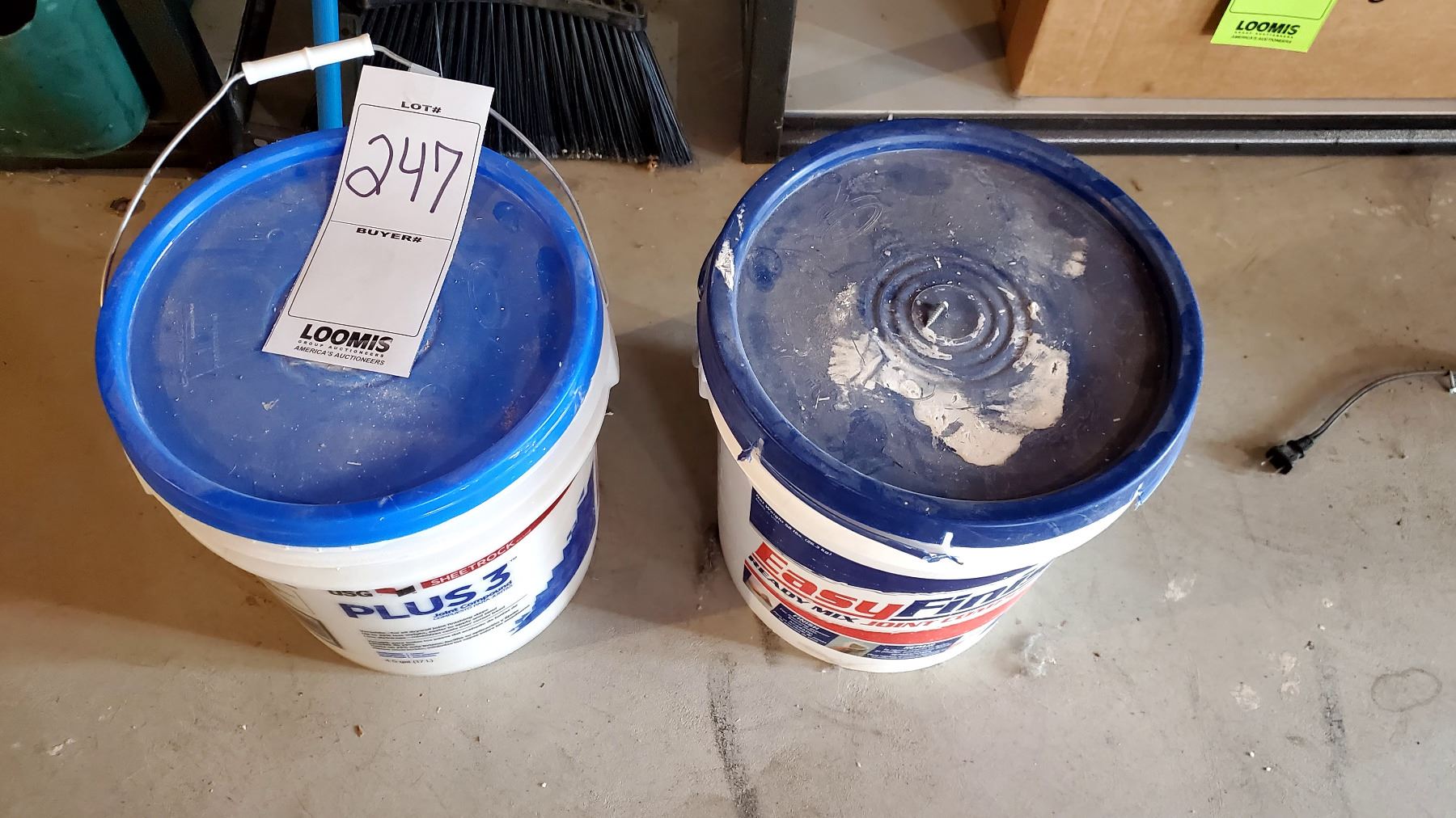LOT OF 2 CONTAINERS OF JOINT COMPOUND, ONE OPENED