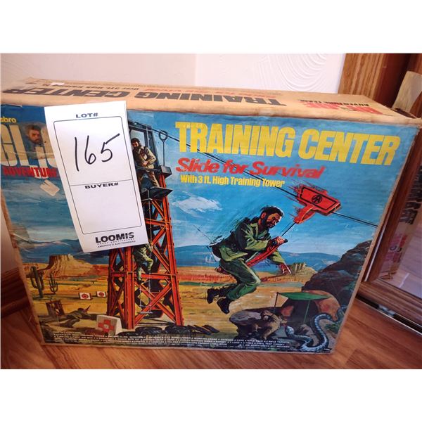 VINTAGE GI JOE TRAINING CENTER TOY