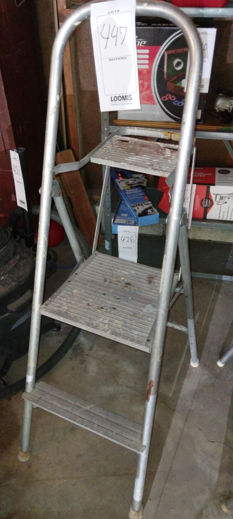 ALUMINUM STEP STOOL