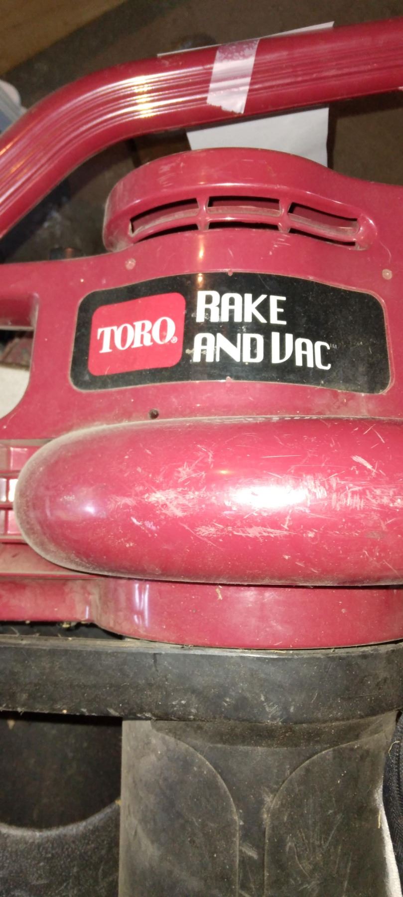 TORO RAKE AND VAC