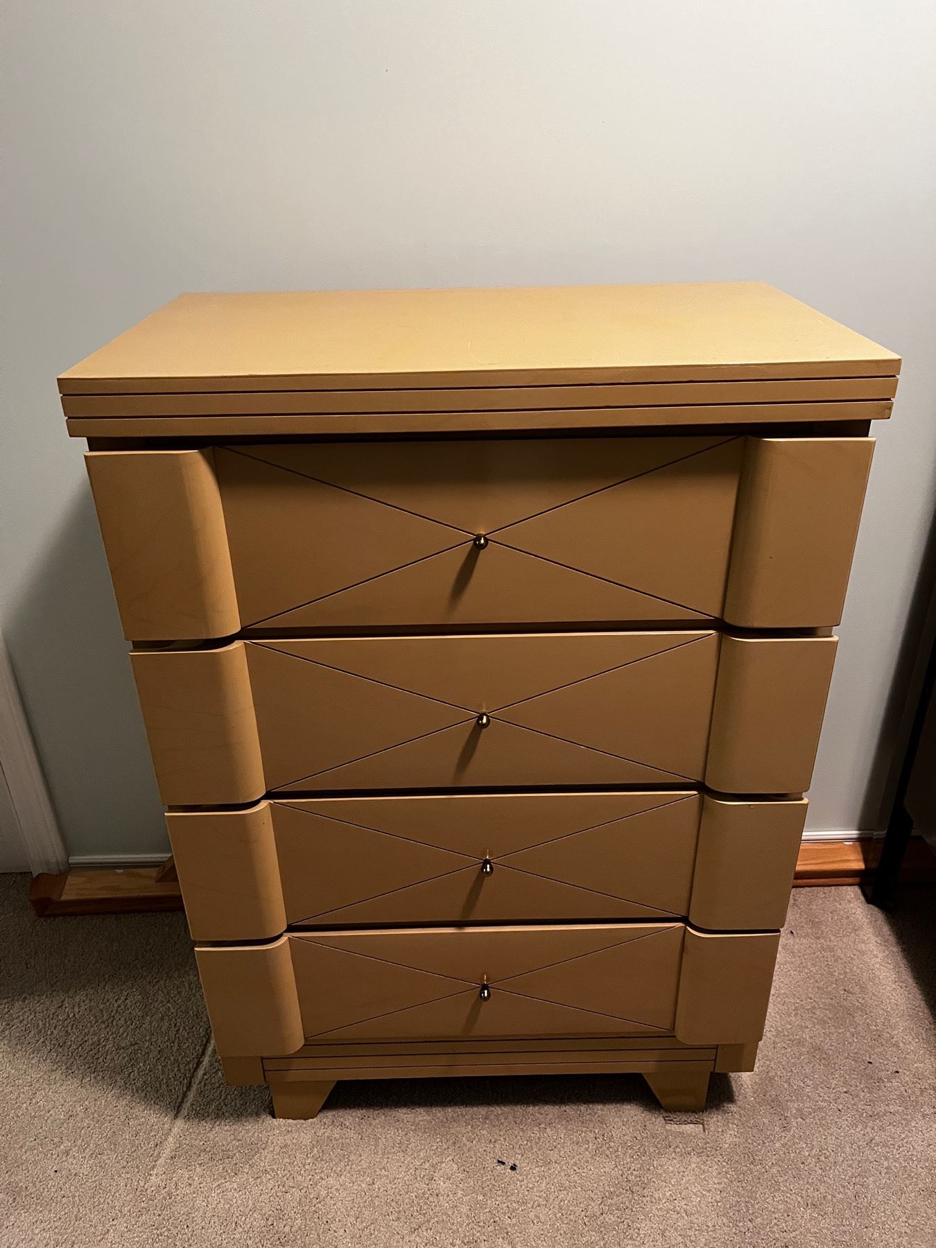 Retro 4 drawer dresser