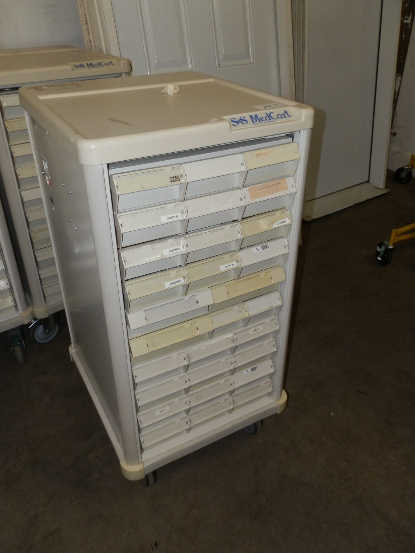 29 Drawer Medi Cart On Wheels