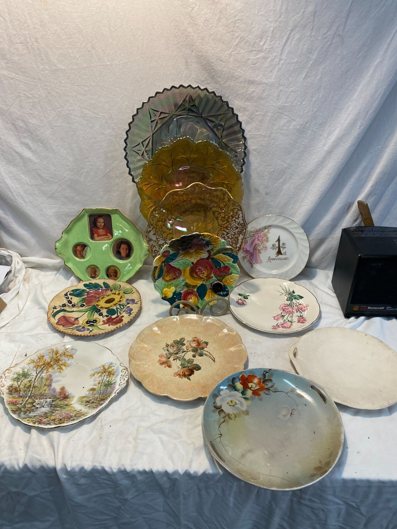 Assorted collectible plates